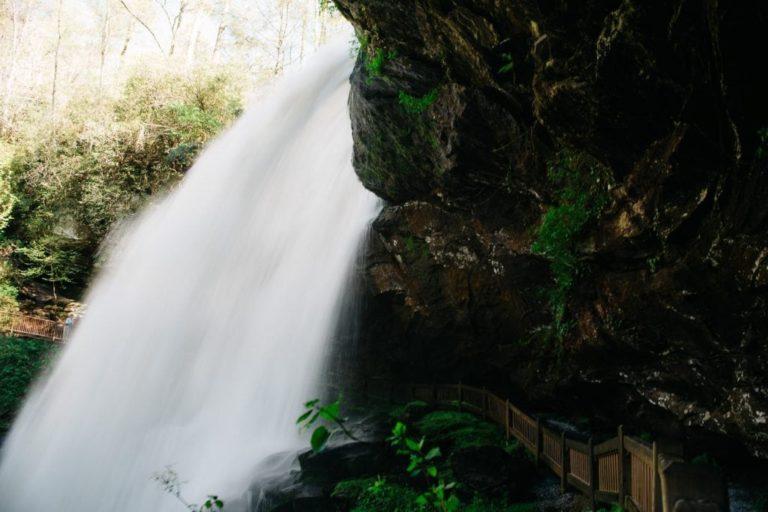 Breathtaking Waterfalls In Portland | A Complete Guide