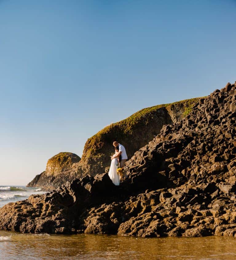 Cannon Beach Elopement Guide: For A Calm Epic Elopement - Celebrate Again