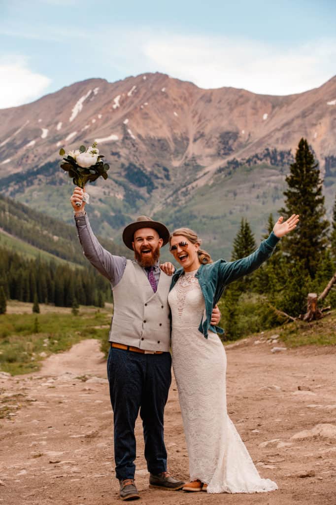 Elopement Checklist PDF For Adventurous Hearts + Free Download!